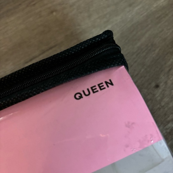 Juicy Couture | Bedding | Juicy Couture Home Black White Stripes With ...